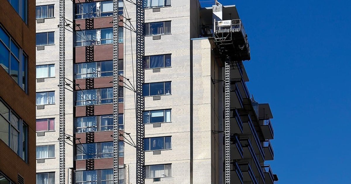 2300 Saint | Mathieu | St | Denis Thompson