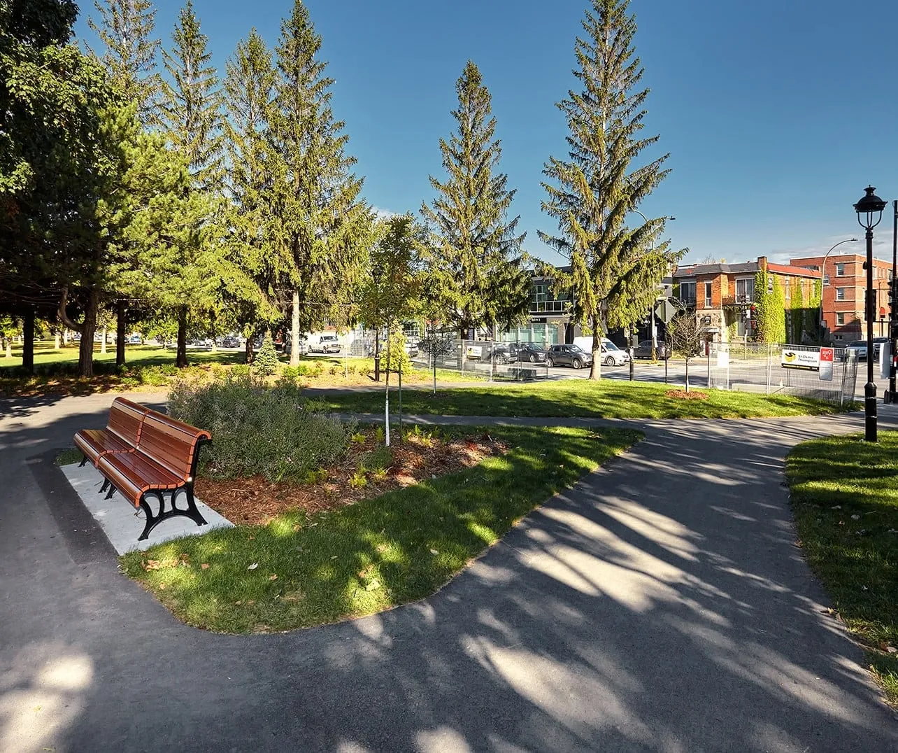 Parc Jarry | entrée Villeray | St | Denis Thompson