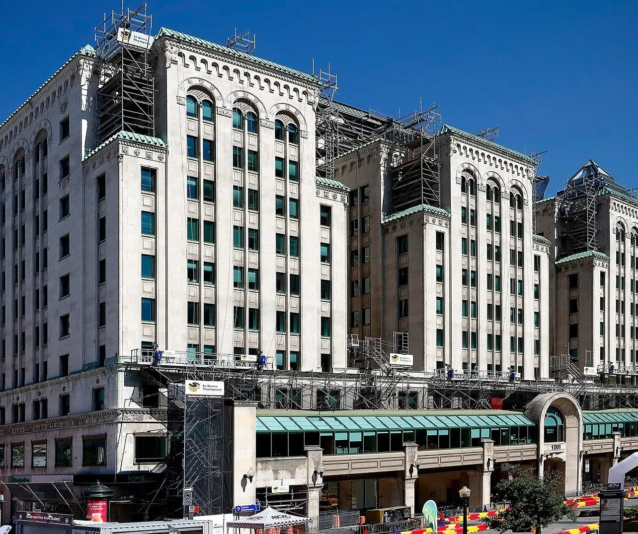 Édifice Dominion square | St | Denis Thompson